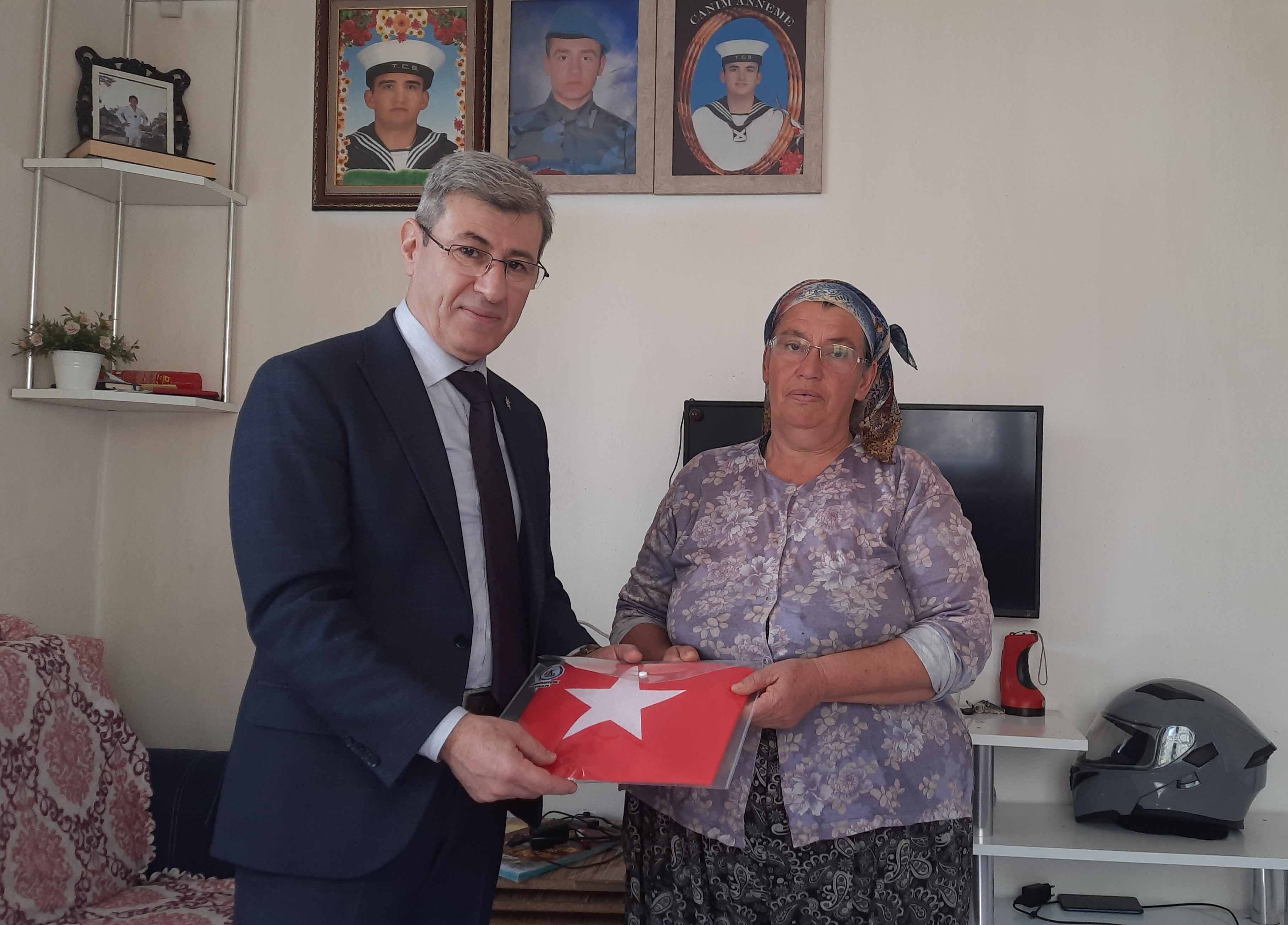 İzmir Temsilciliği | MEHMETÇİK VAKFI